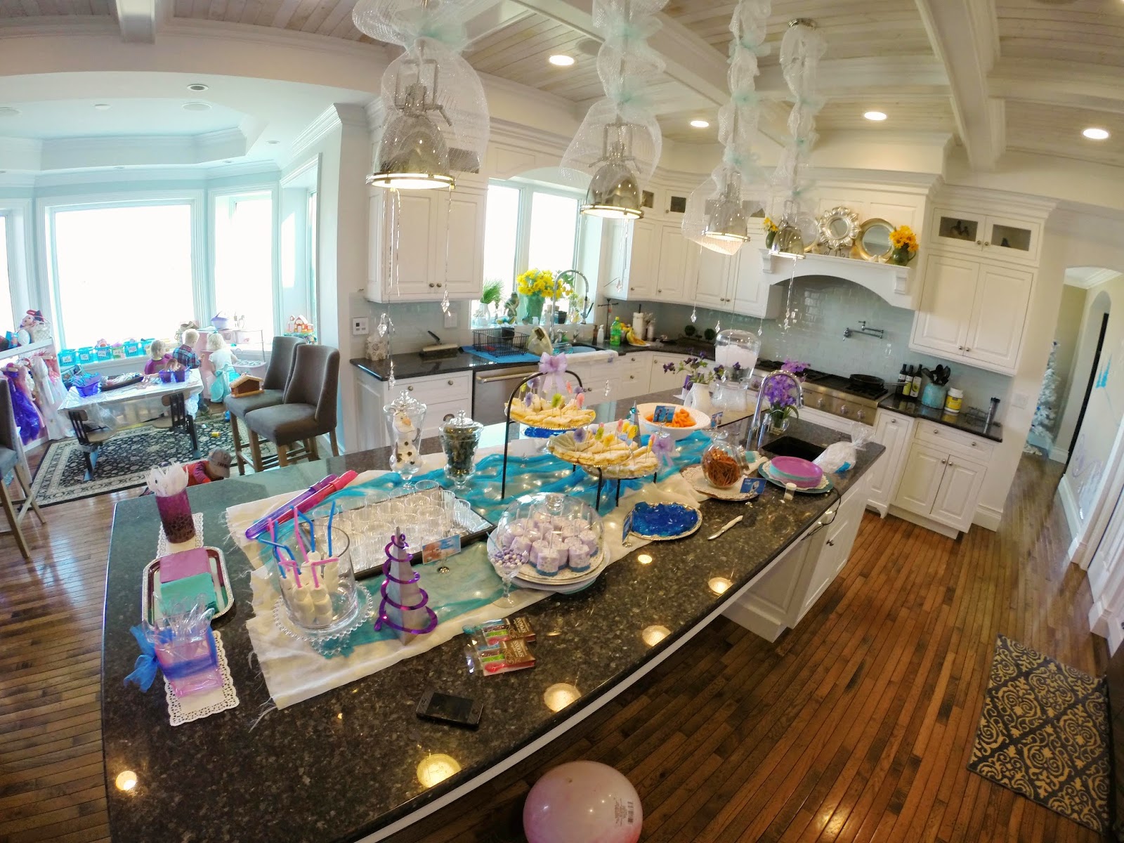 Our Sunny Life: Frozen Party...or as the kids called it; the "Let it Go ...