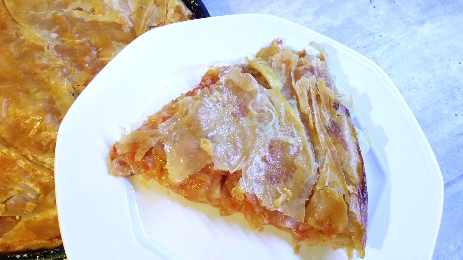 Byrek me qepë e domate | BonBon Taste