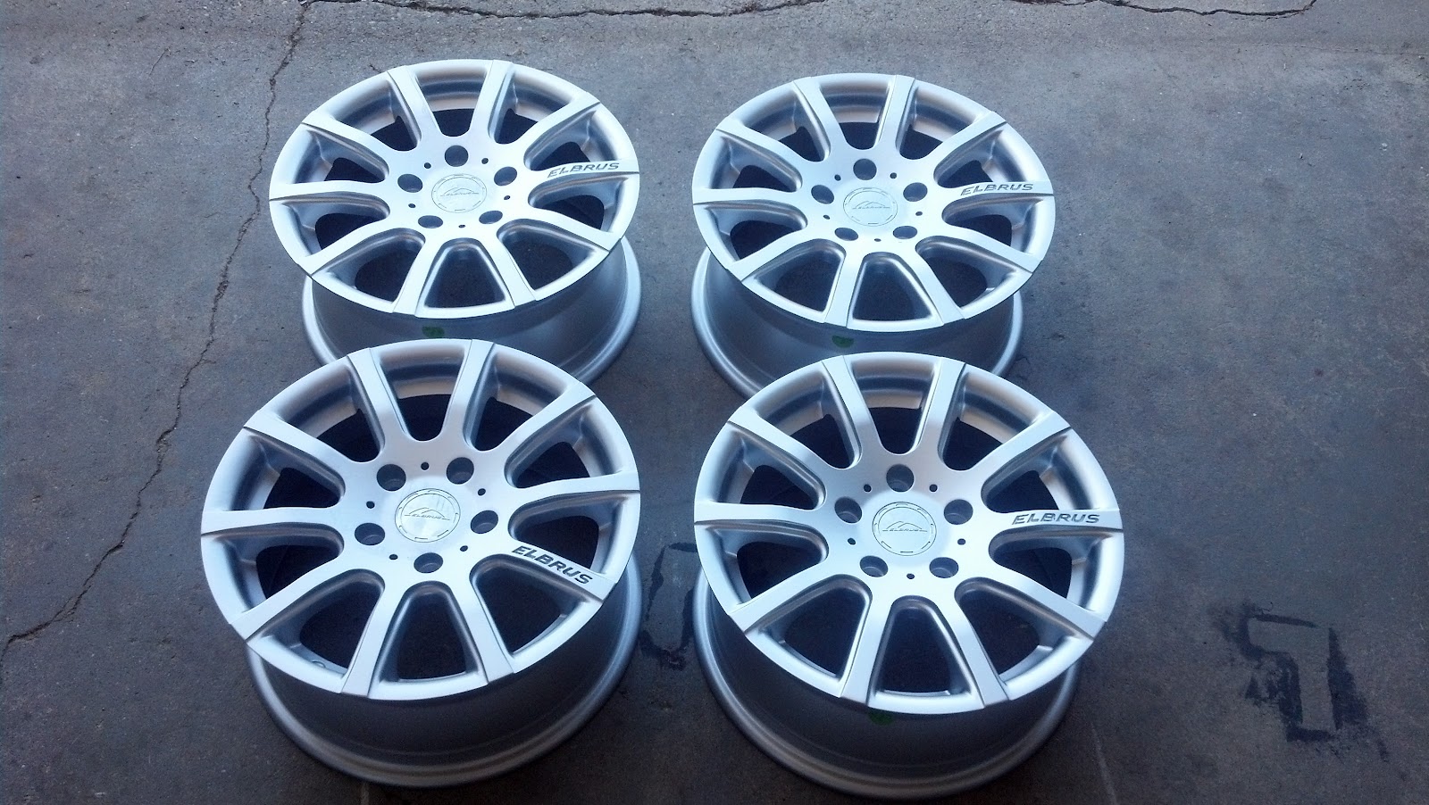 A2I: 15" Elbrus Wheels 5x115 for Venture Aztek Silhouette Lumina ...