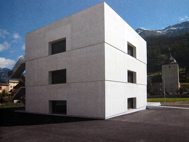 Andreas Angelidakis: OLGIATI XXL