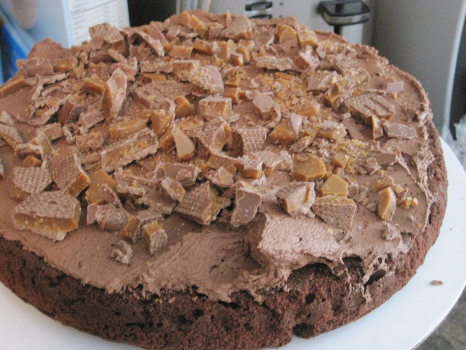 Sweet Stella's: How-To Tuesday and Whimsical Wednesday: Chocolate Skor Cake