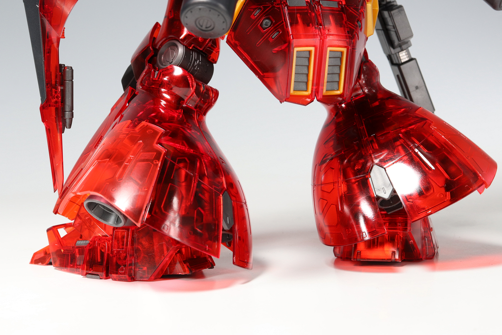 [ Review ] - RG 1/144 - Sazabi Clear Color