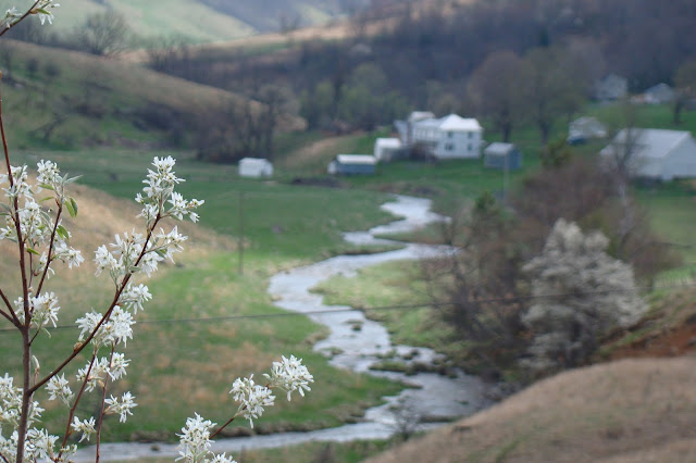 Riverside FarmHouse Lodging, LLC: Tour the FarmHouse