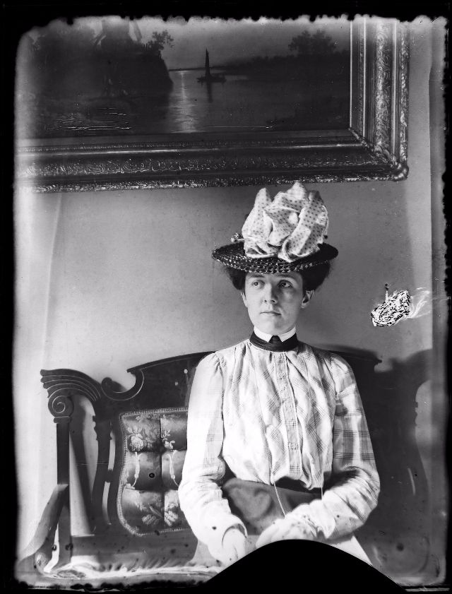 Another Face of the Late Victorian Fashion: 23 Glamorous Photos of ...