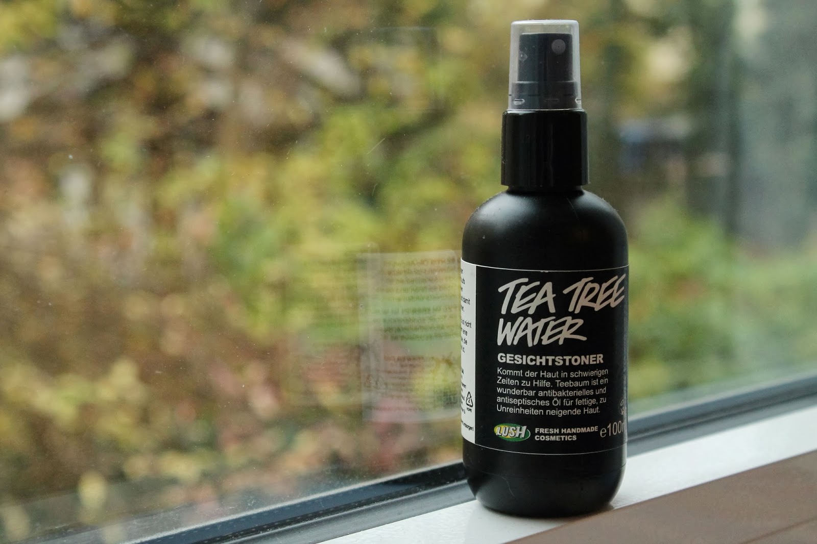 Review: Lush - Tea Tree Water ~ Curious Alisa