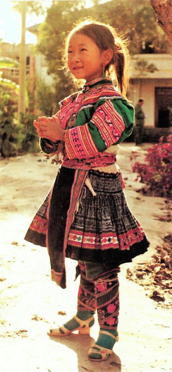 FolkCostume&Embroidery: November 2017