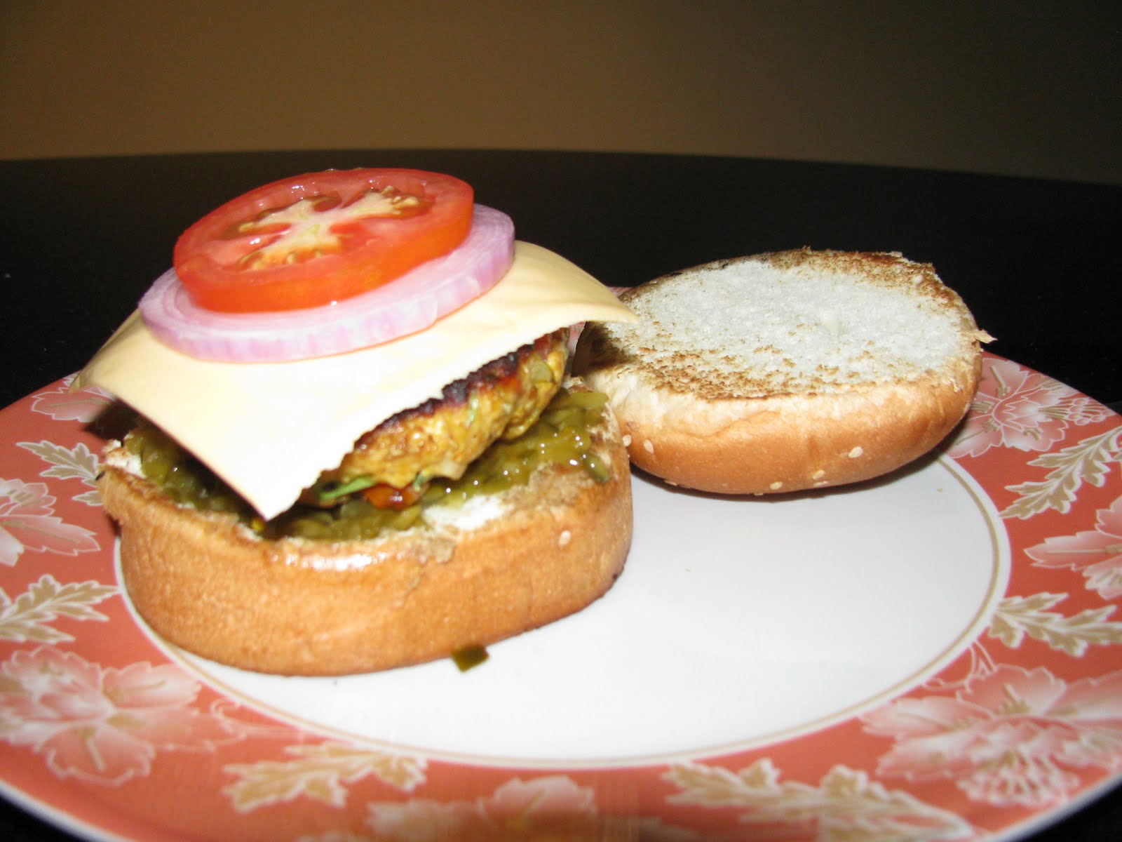 Food Slice: Chicken Burger with minced chicken