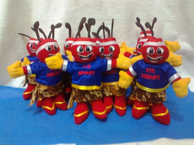 DIXT "Boneka dan Maskot": Boneka Semut (FIS-UNY)