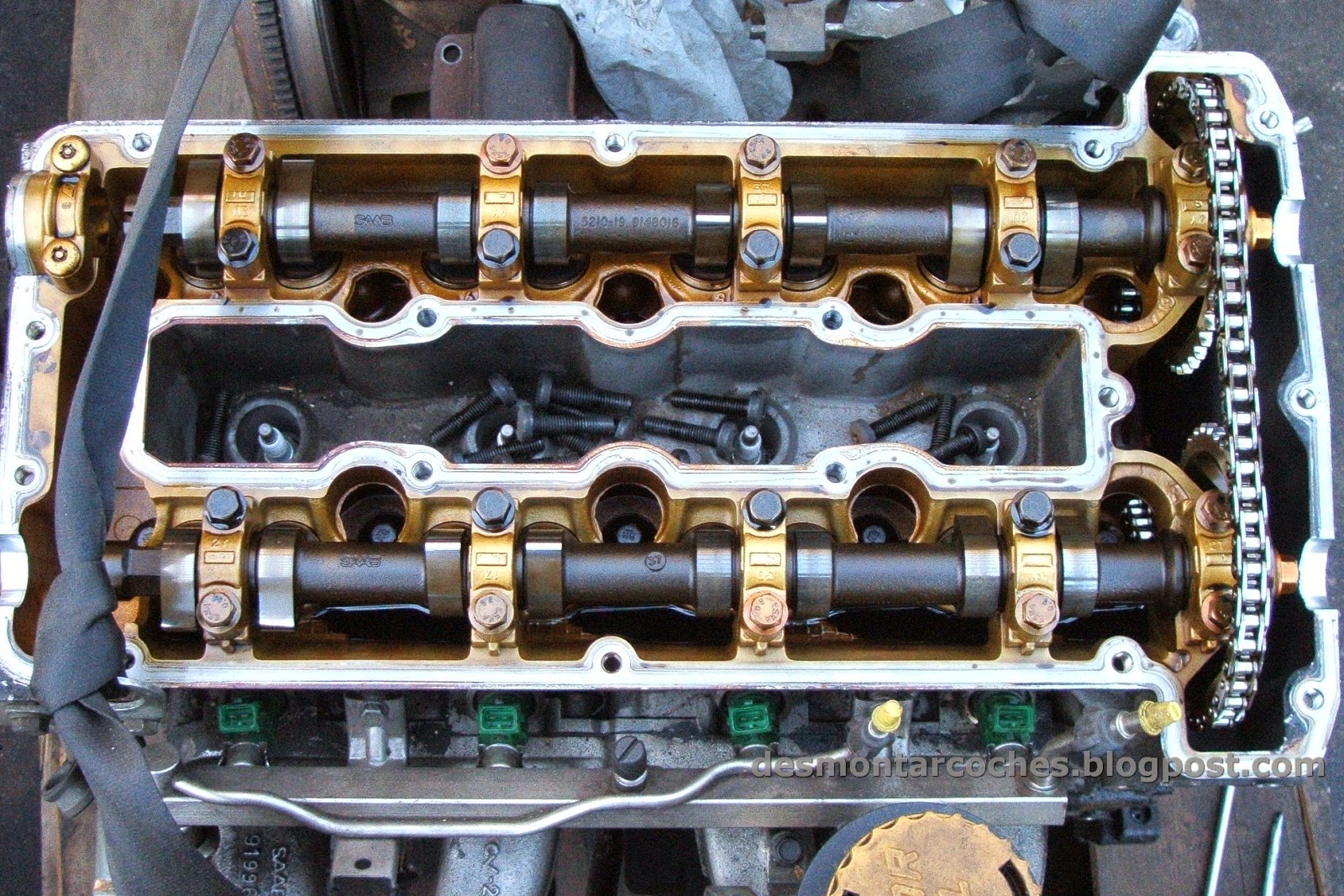 Desmontar Coches: Desmontar taques a un saab