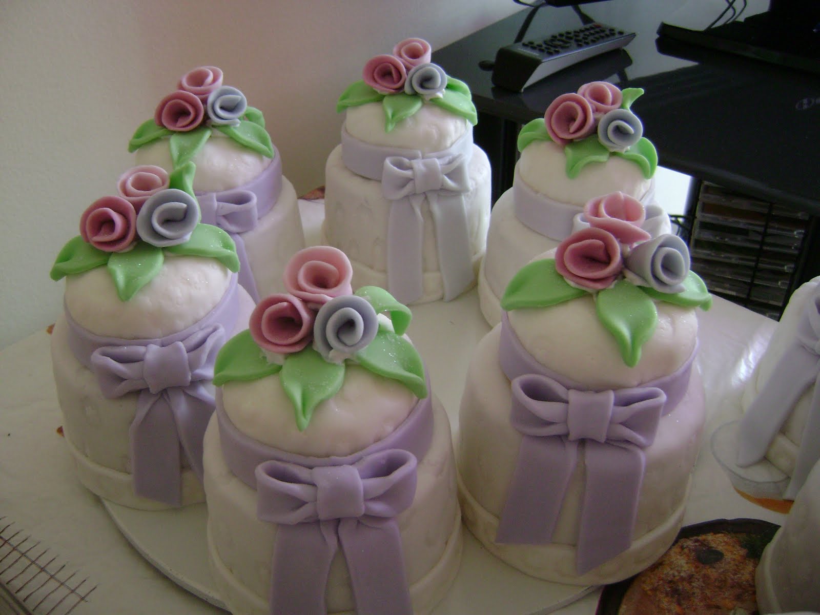 Rosangela Meireles: Mini Bolos Casamento da Nádia