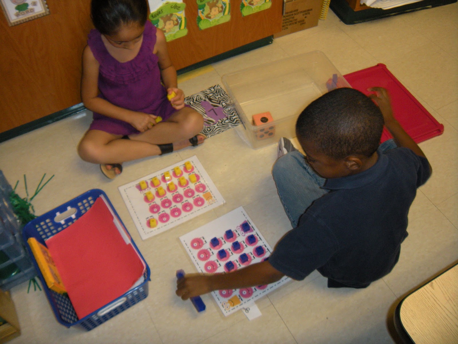 Kindergarten Smarties: Our Many Colorful Days!