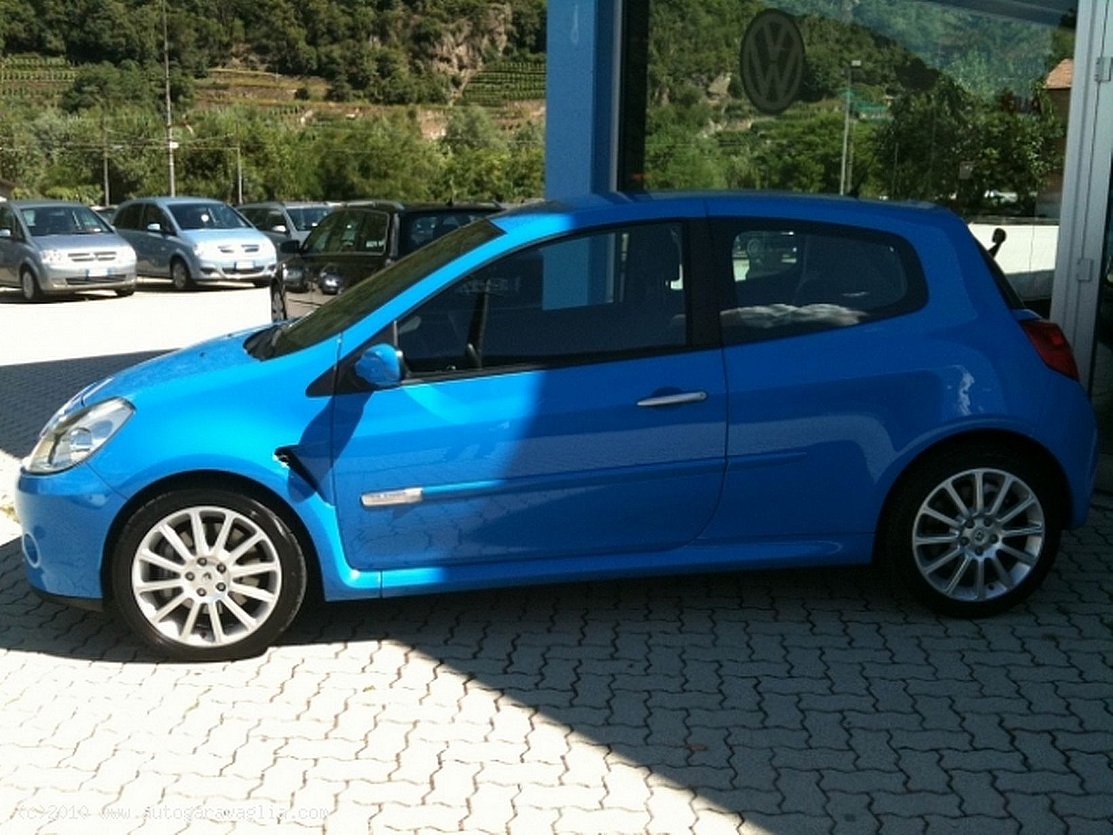 Renault Clio RS 197 Wallpaper