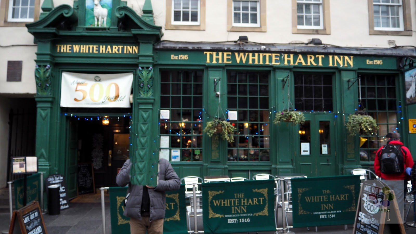 Vu d'ici, lu ailleurs: The White Hart Inn