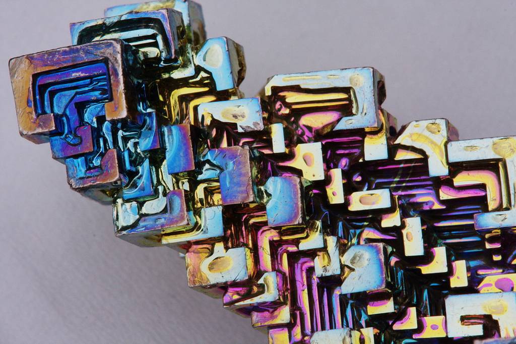 Bismuth: Beautiful Diamagnetic Chemical Element ~ Kuriositas