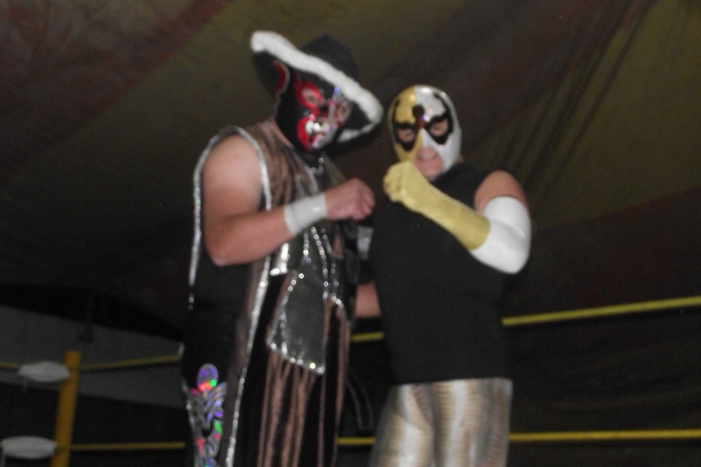 ESTRELLAS DEL RING.: HIJO DE FISHMAN, NUEVO CAMPEON REGIONAL DEL SUR!!!