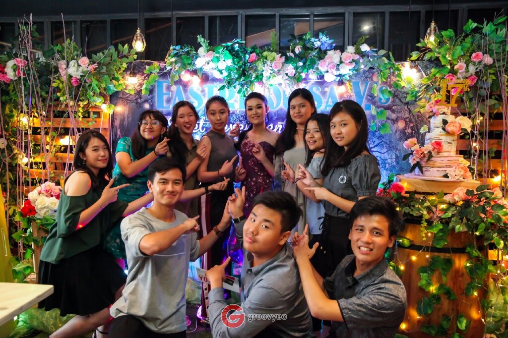 Groovy Event Organizer: Louisa Sweet 17th Birthday Party