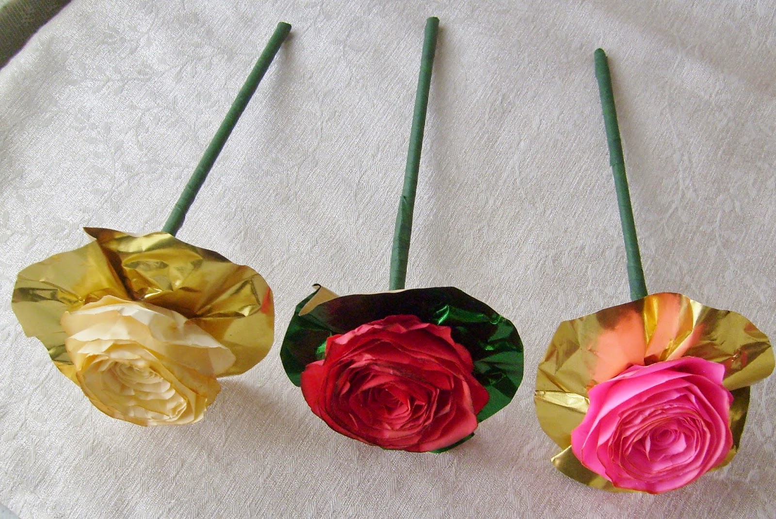 How to Make a Rose with a Stem ~ How to Make Paper Crafts