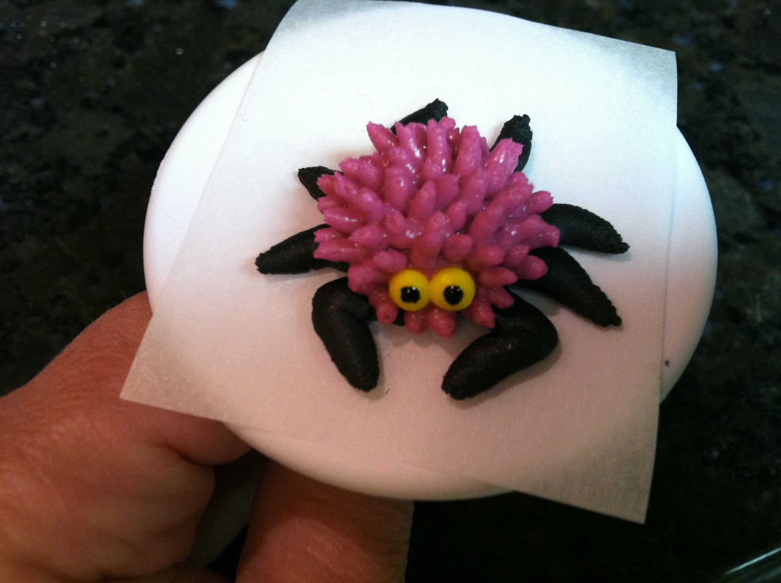The Iced Queen: Royal Icing Fuzzy Spider