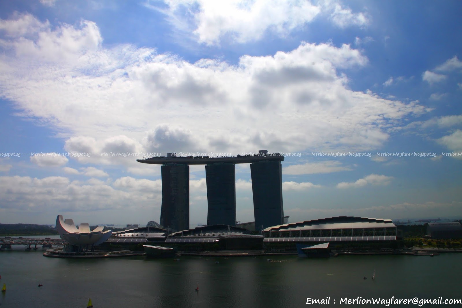 Fullerton Heritage - Fullerton Lighthouse ~ Merlion Wayfarer's Walking ...