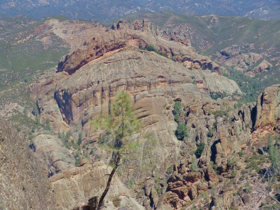 Little Places I Know .: Pinnacles National Park, CA, a story of faults ...