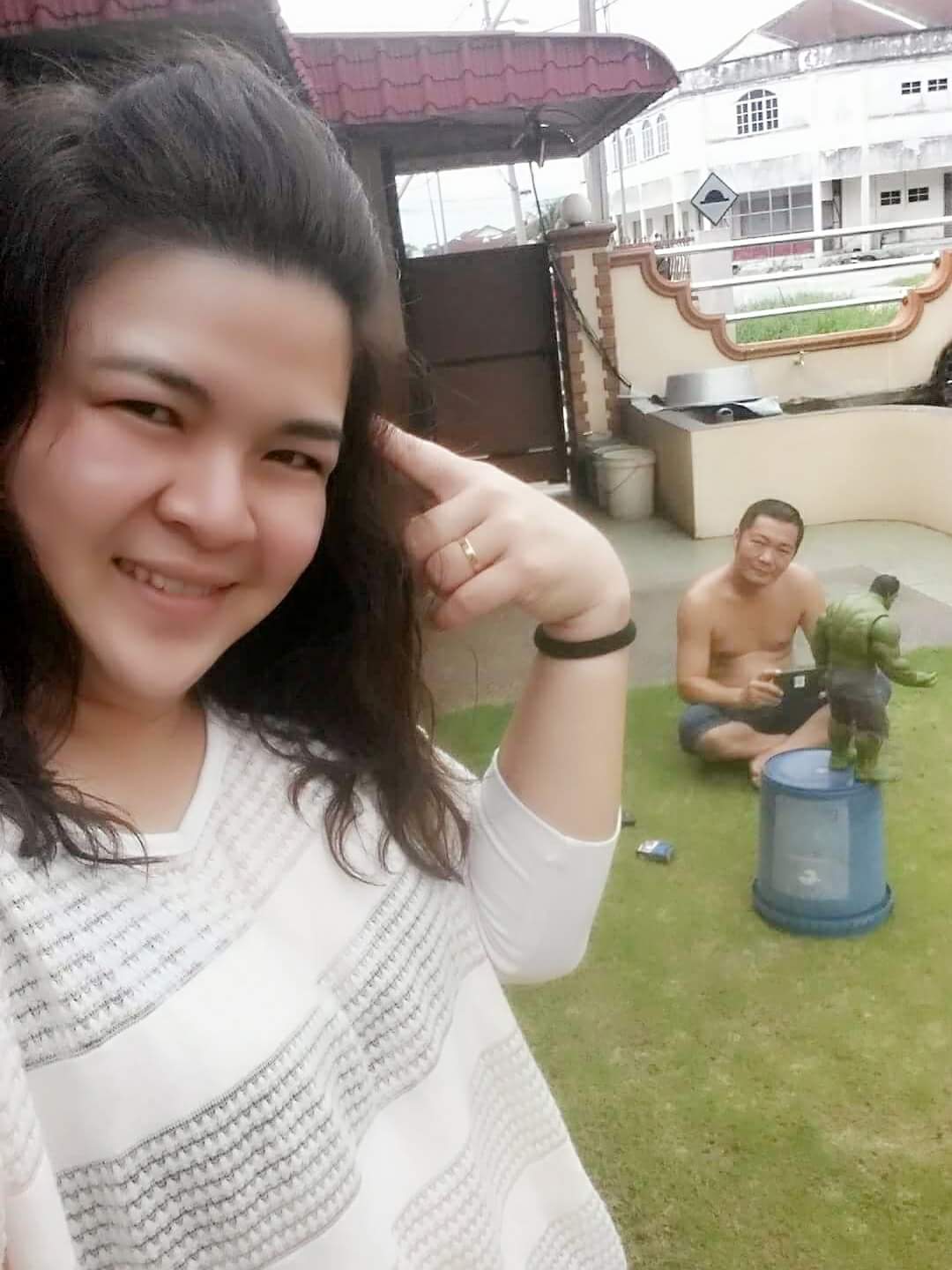 AZLAN RUMADI: FORCED PERSPECTIVE PHOTOGRAPHY YANG GEMPAK DARI ...