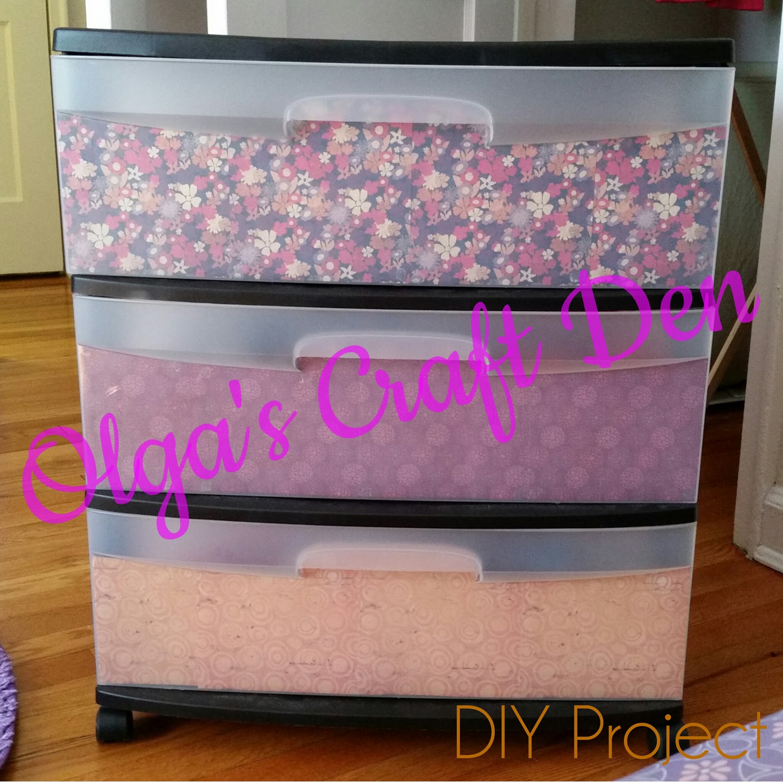 Olga's Craft Den: DIY Covering Plastic Drawers!!!