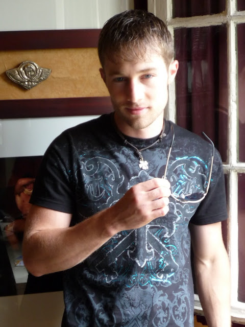 French Fag Turns British: Kurt Wild