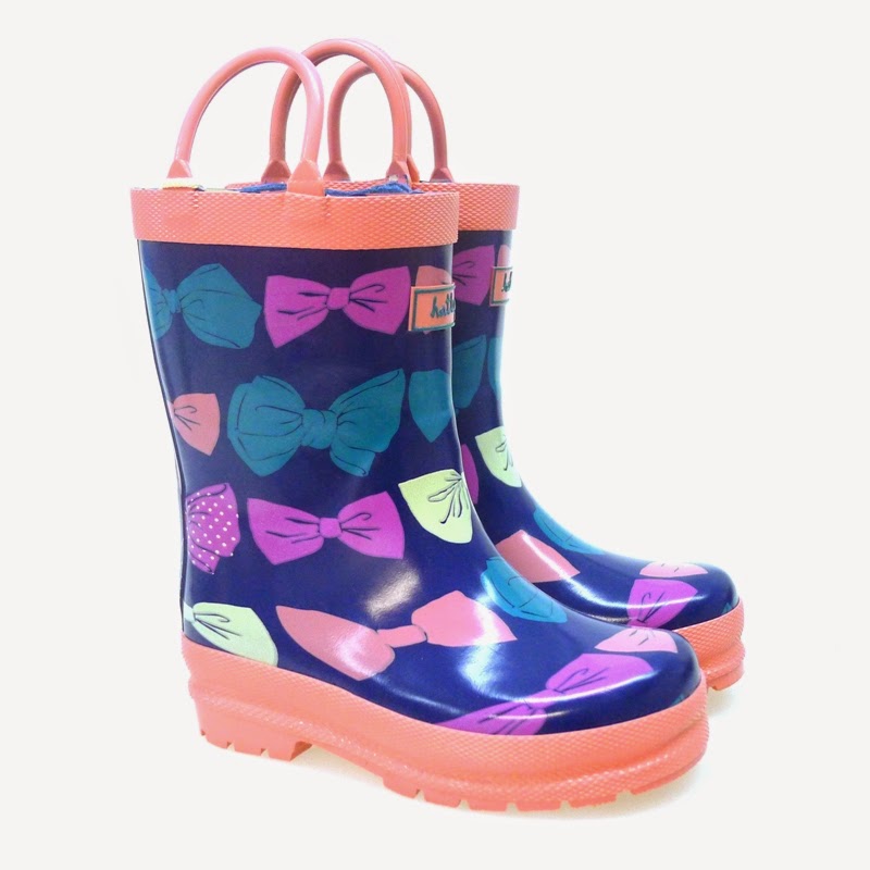 Zapateria Infantil Online: ¡A PISAR CHARCOS!