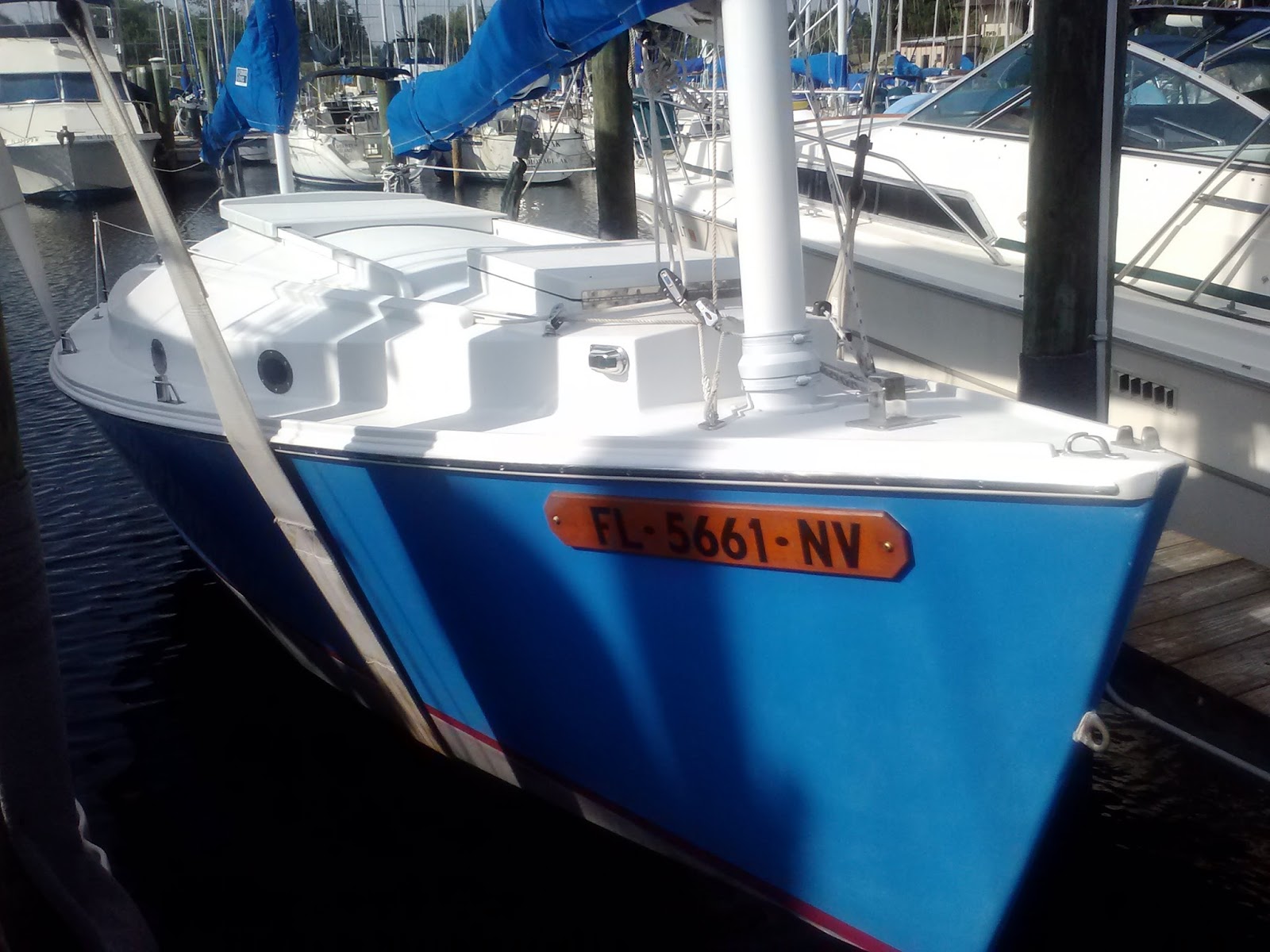 Scott's Boat Pages: Norwalk Islands Sharpie 23 for Sale