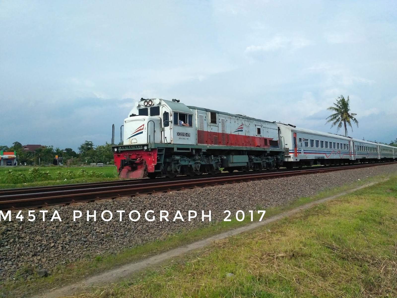 Somasta Kharisma Jati D6 YK: Lokmotif Rehab BB 203 menjadi CC 201