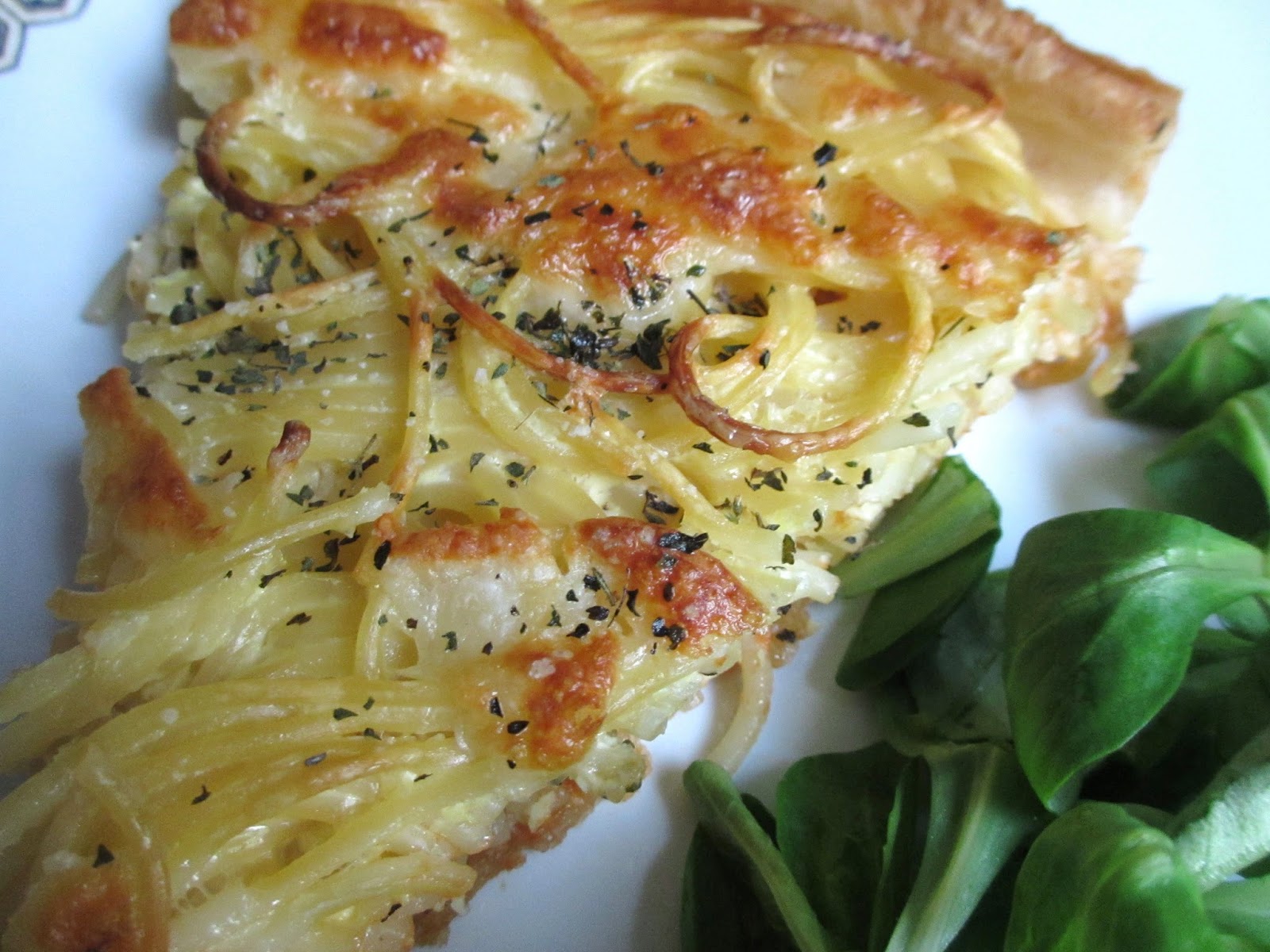 COOKING JULIA : TARTE AUX SPAGHETTIS GOÛT PIZZA