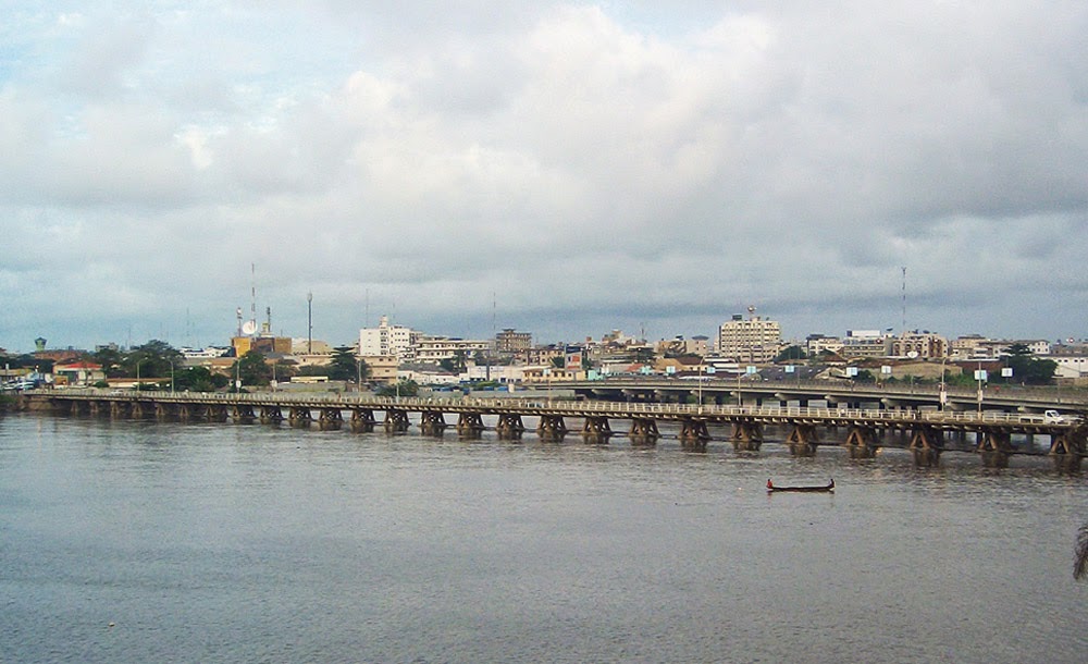 COTONOU (KOTONU), THE LARGEST CITY OF BENIN