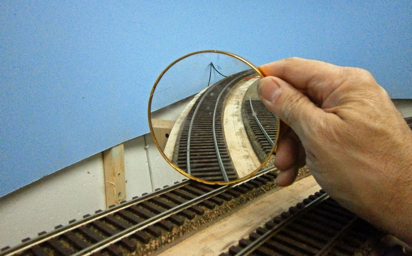 2-Rail O Scale Railroading: Working with PECO and Micro Engineering Track