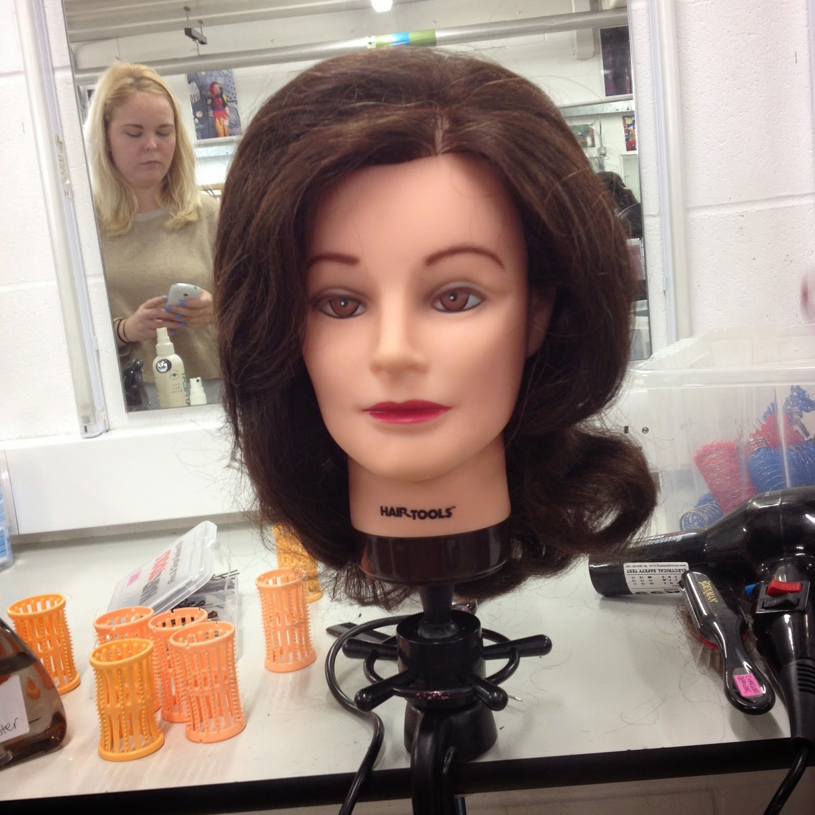 My make-up journey: 07.10.14 Wet roller set- Brick setting