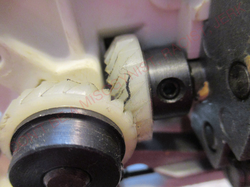 My Sewing Machine Obsession: Electronic Singer 9022