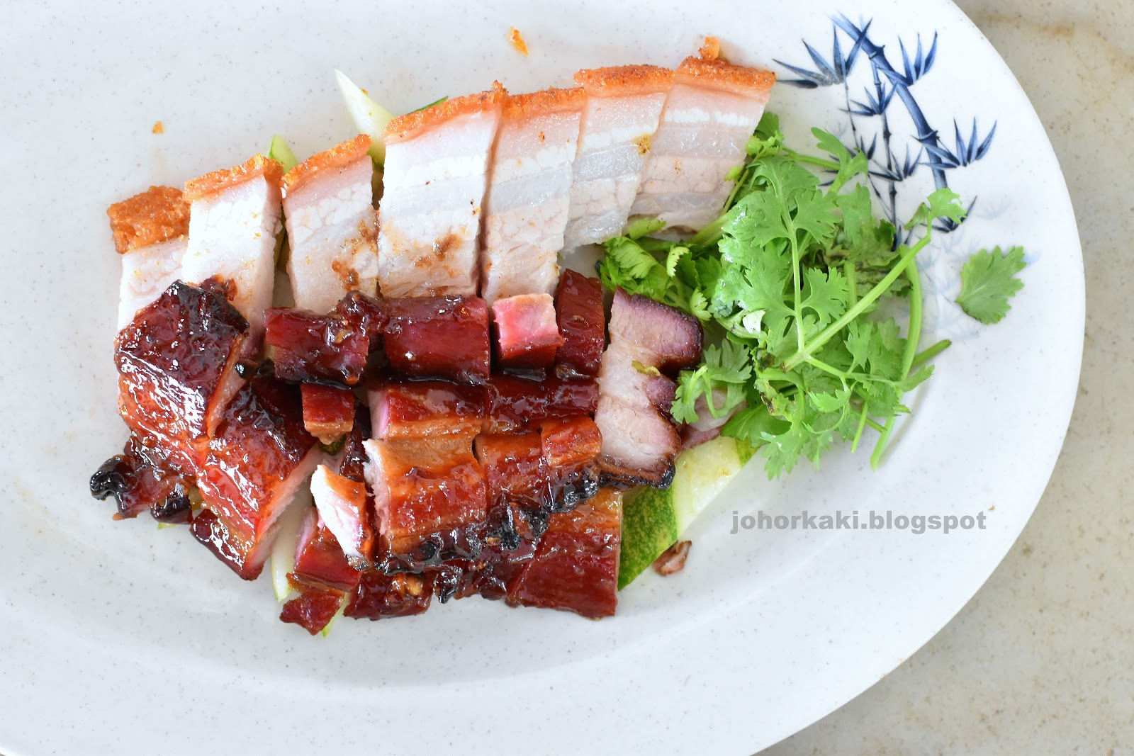 Restoran Local Best Roast Pork Sio Bak Char Siew Desa Jaya Johor Bahru ...