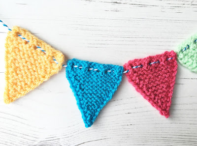 Mack and Mabel: Tiny Knitted Bunting - a Free Pattern