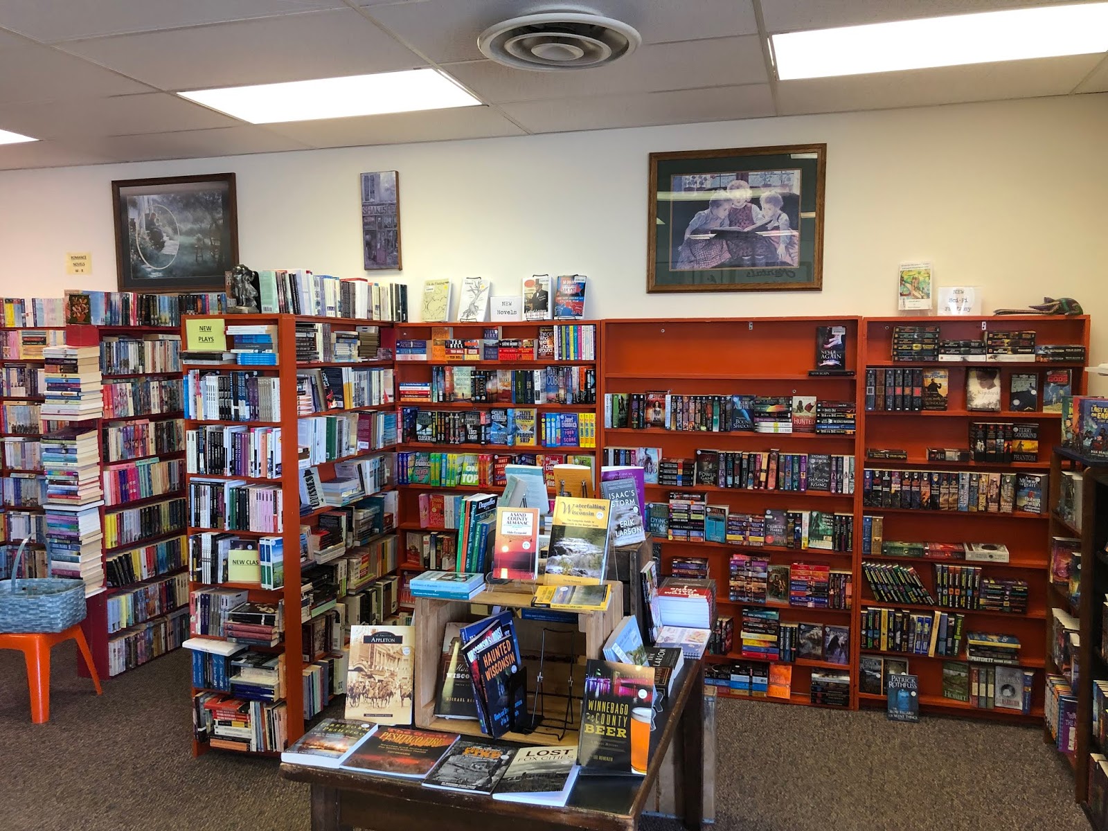The Indie Bob Spot: The Book Store - Appleton, WI
