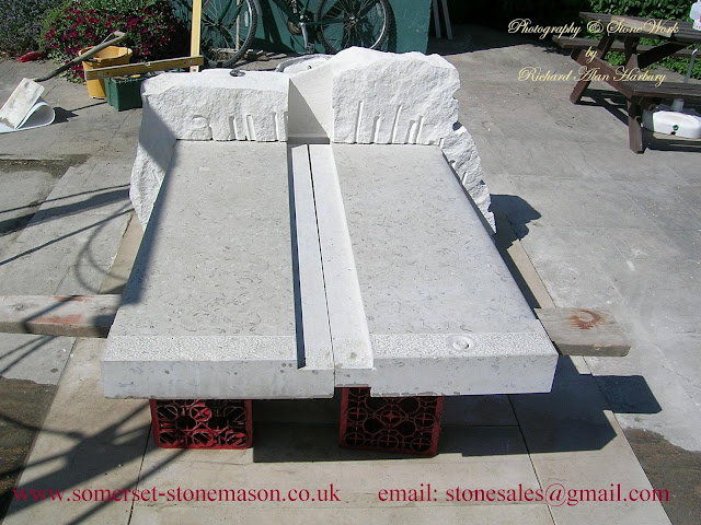 Richard Harbury Stonemasonry: MEMORIAL SEAT