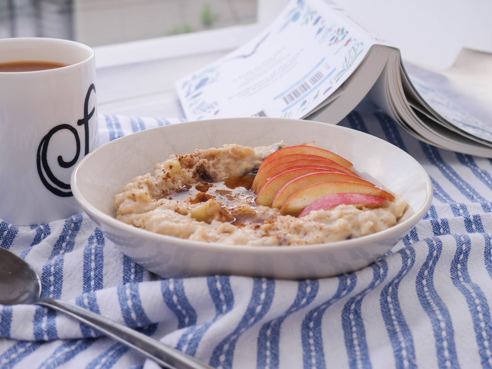 This Muslim Girl Bakes: Cinnamon Apple Porridge.