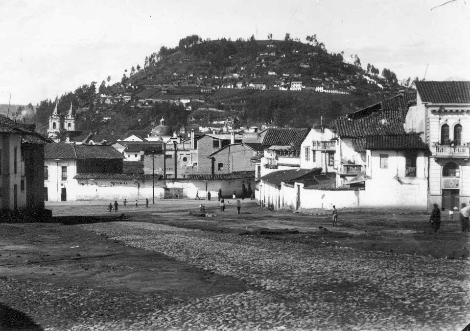 QUITO | Fotografías antiguas II - SkyscraperCity
