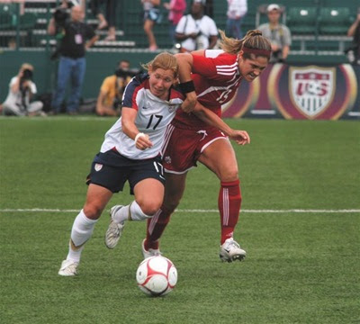 Beautiful Female Football Players: Melanie Booth, defender who plays ...