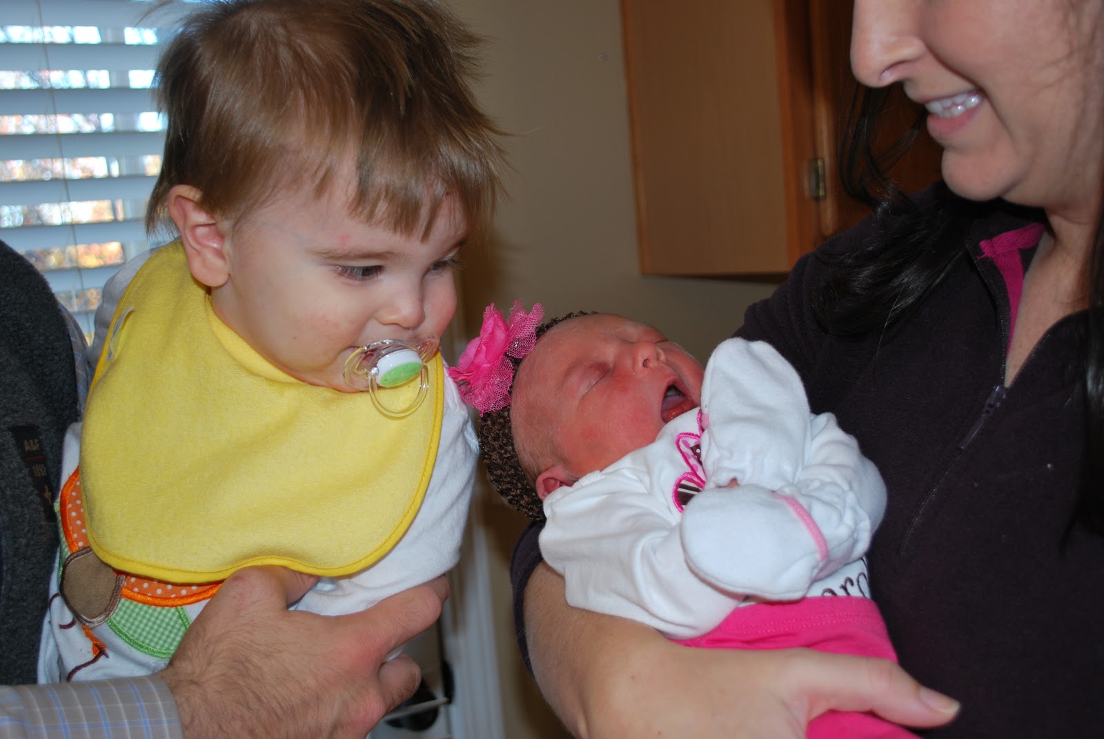 Keeping Up with The Joneses: The Kids Meet Caroline!