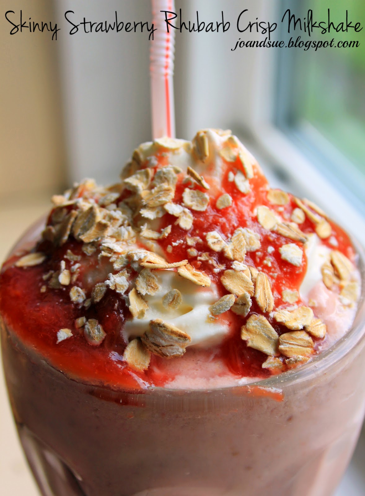 Jo and Sue: Skinny Strawberry Rhubarb Crisp Milkshake
