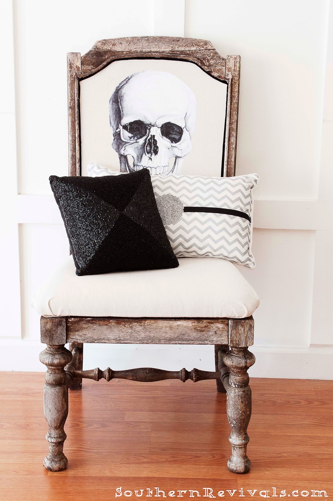 DIY Tales: Halloween Skeleton Skull Chair by Southern Revivals | Bob ...