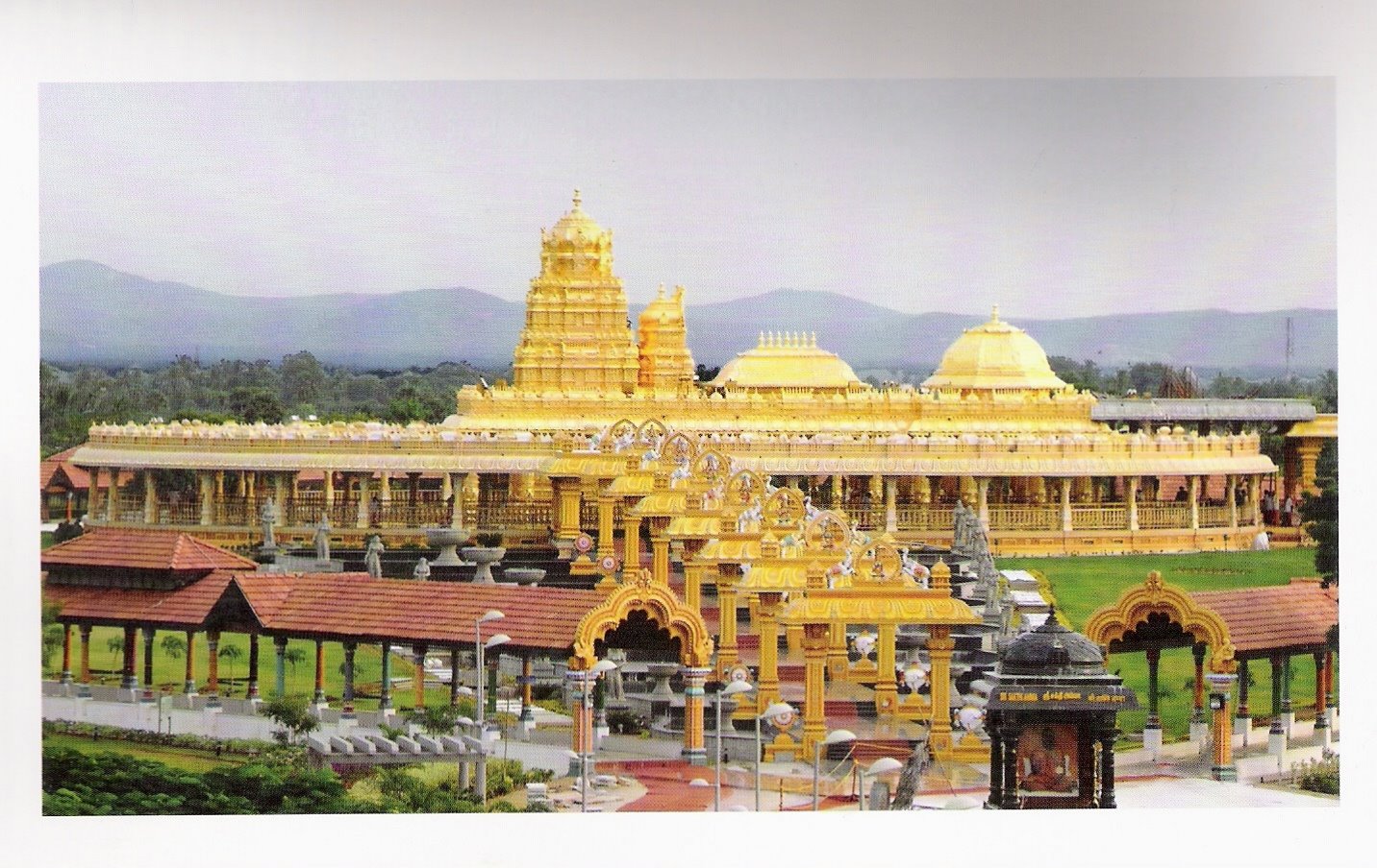 Sourish....Love to acquire knowledge.: Visit to Vellore Golden Temple