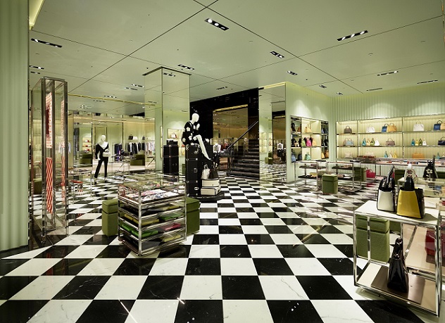 mylifestylenews: PRADA Opens New Store @ Kuwait City