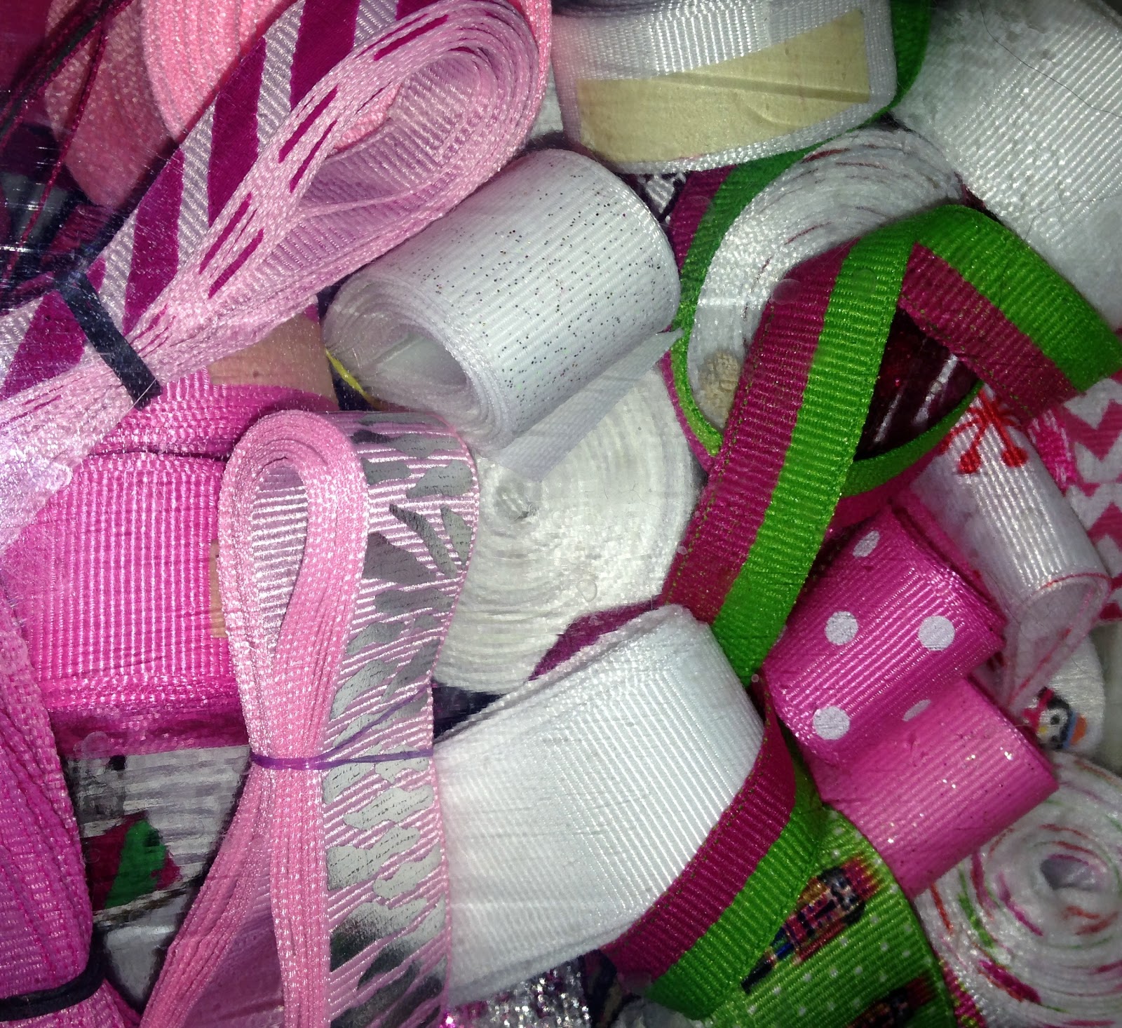 Scrapping In Heels: Ribbon Wreath Tutorial