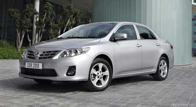 2011 Toyota Altis luxurious and functional