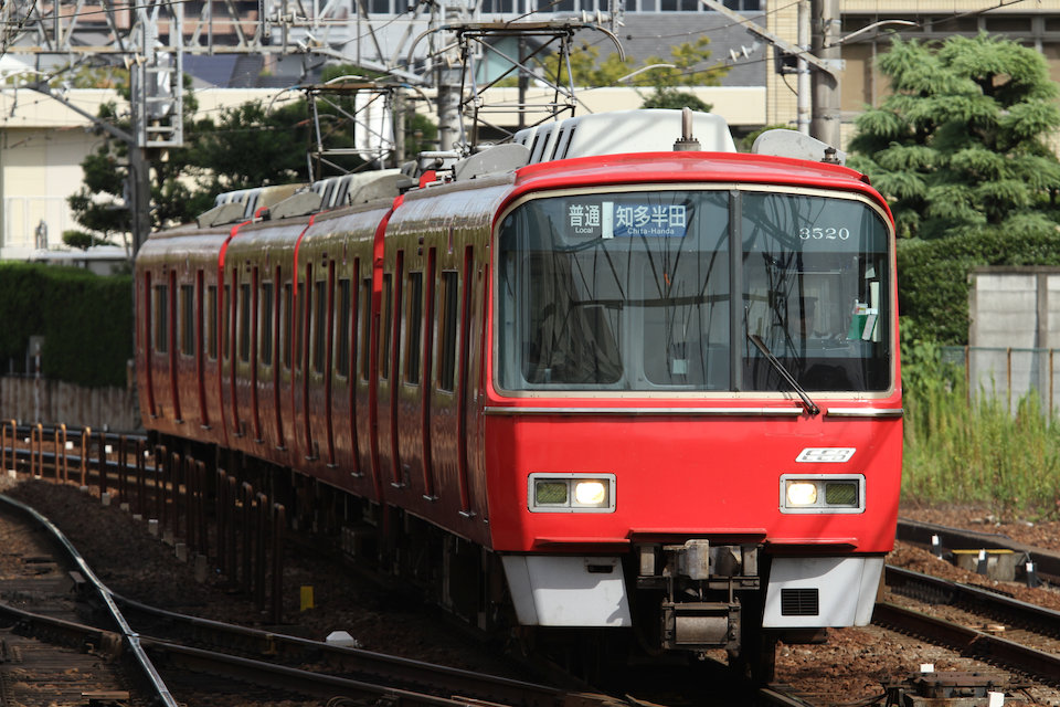 Michael's Trains Photo Album: 名鉄名古屋本線 金山～神宮前（神宮前駅） 2012年9月25日